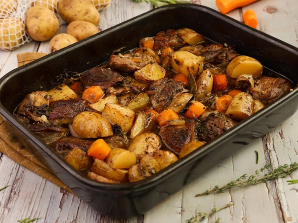 Μοσχάρι στο φούρνο με πατάτες - Syntages.site